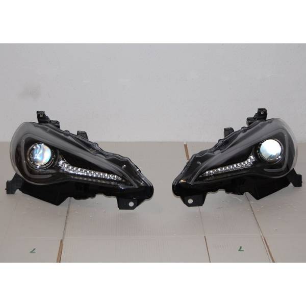 HEADLIGHTS TOYOTA GT 86 2012 DAYLIGHT BLACK XENON